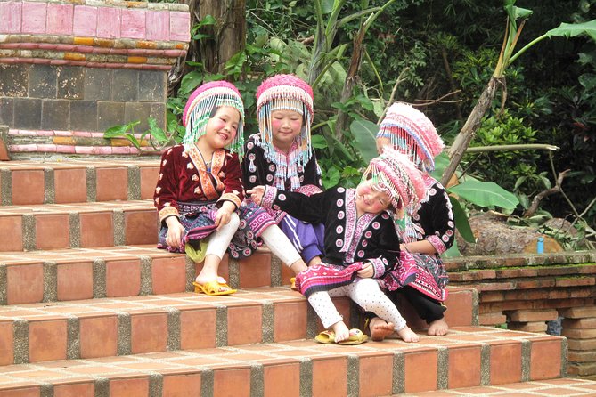 Half Day - Small Group - Doi Suthep Temple and Hmong Village Tour - FAQs
