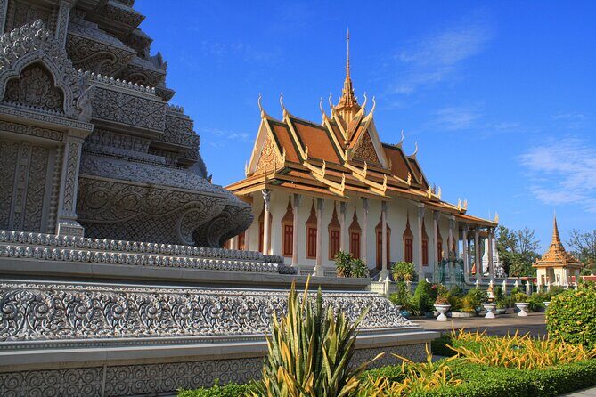 Half-Day Small-Group Guided Tour of Phnom Penh - An In-Depth Look at the Tour