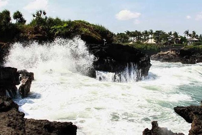 Half-Day Taman Ayun UNESCO and Tanah Lot Temple with private Car - Tanah Lot Temple