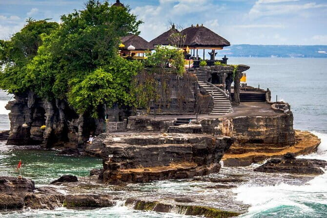 Half Day Tanah Lot Temple Sunset Private Tour - All Inclusive - FAQs