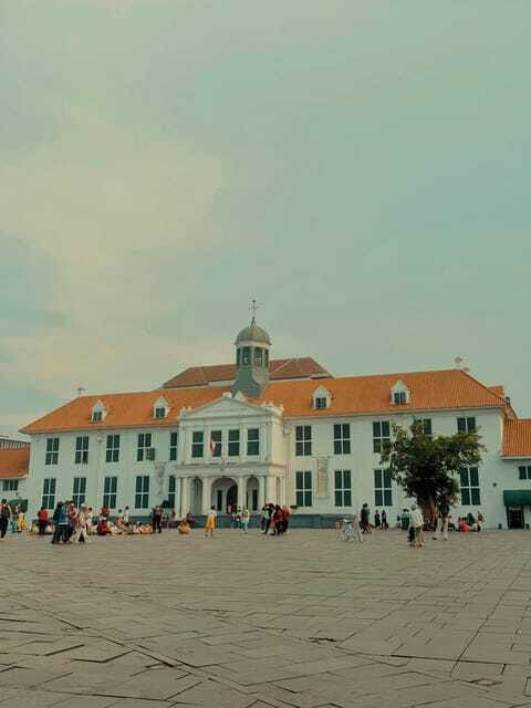 Half-Day Tour Around Jakarta Guide Speak Thailand - Who Should Consider This Tour?