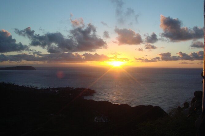 Half-day Tour in Diamond Head Sunrise and Parasail - An In-Depth Look at the Experience