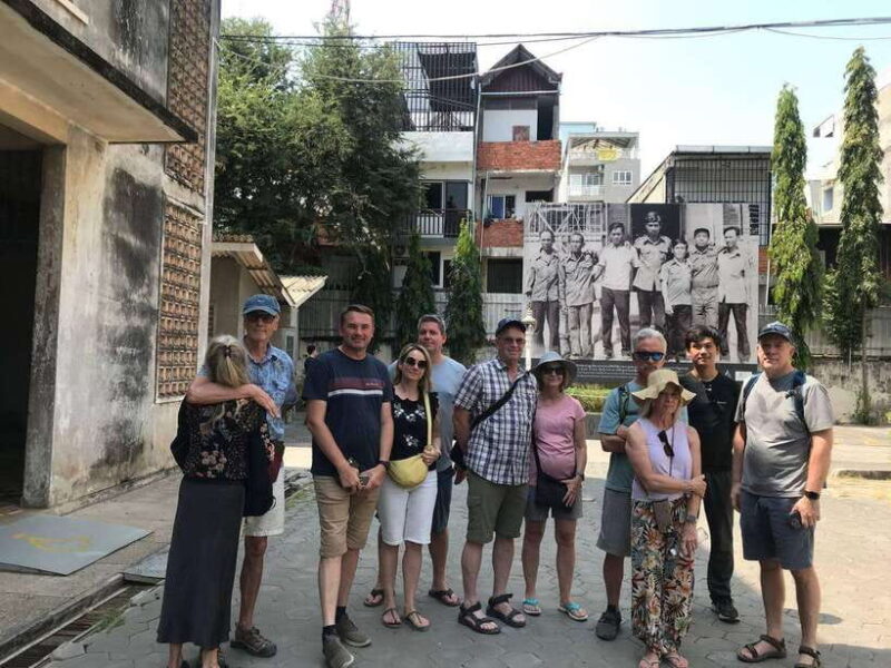 Half day tour in Phnom Penh - The Experience of Guided Interpretation