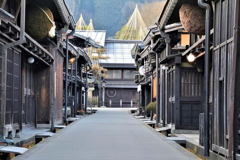Half-Day Tour: Takayamas Festival Floats & Historic Streets - Who Should Take This Tour?