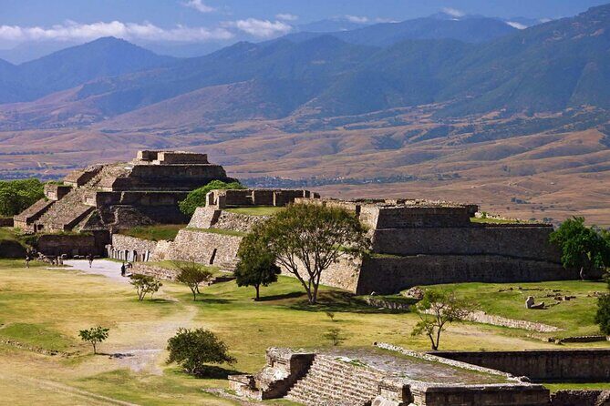 Half day tour to Monte Albán - What Could Be Better?