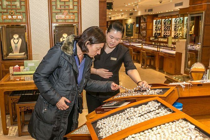 Half Day Tour:Market Shopping Acrobatic Show & Peking Duck dinner - FAQs