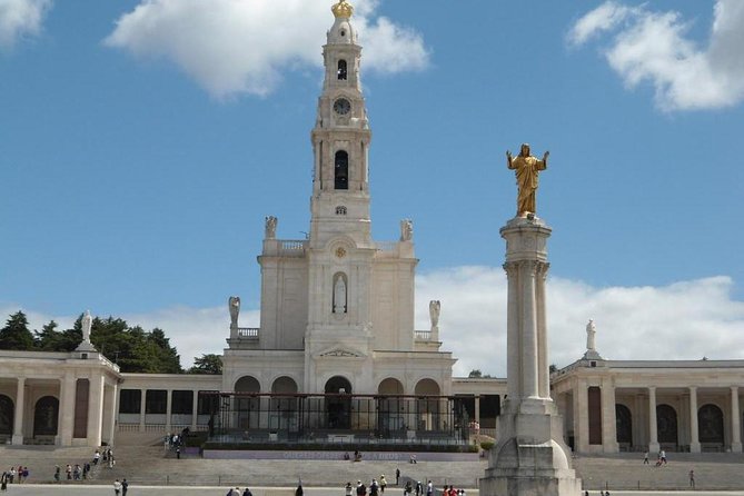 Half Day Visit Fatima and Village of the Pastorzinhos small group - What the Reviews Say
