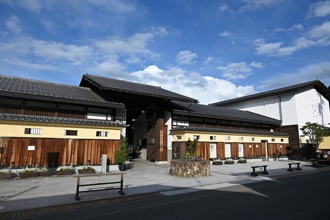 Half Day Walking Tour Takayamas Hidden Gems and Temple Walk - Exploring Takayama’s Historic Heart: A 4-Hour Journey