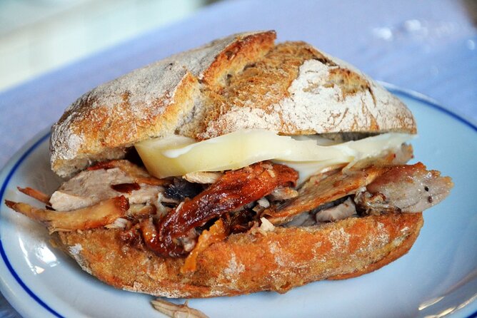 Half-Day Walking Tour Tasting Local Food in Porto - Sampling the Local Cuisine