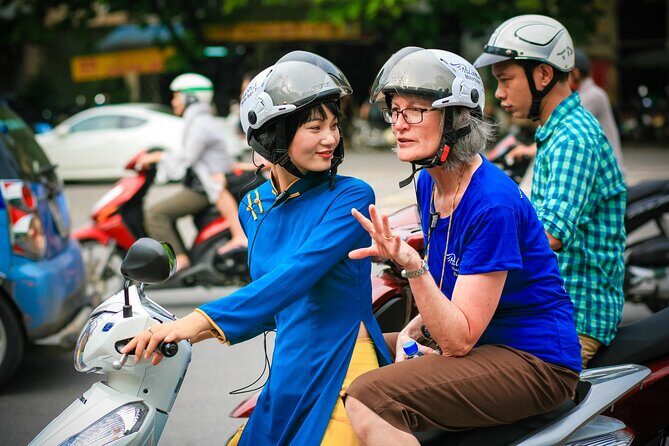 Half day West Lake Route of Hanoi on Motorbike - Food and Refreshments