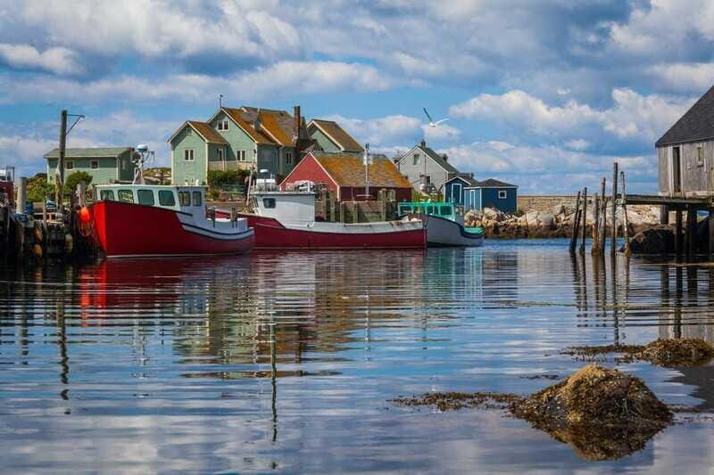 Halifax: Peggy's Cove Small Group Night Tour with Dinner - Free Time & Exploring Peggy’s Cove