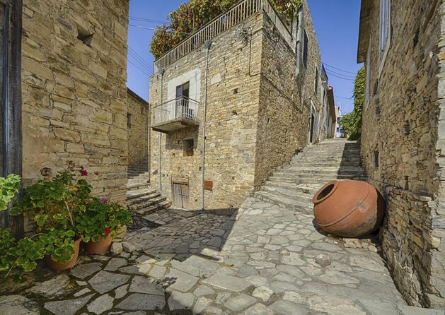 Halloumi Heaven: Cheese-Making Class & Troodos Mountain Villages 8h - Key Points