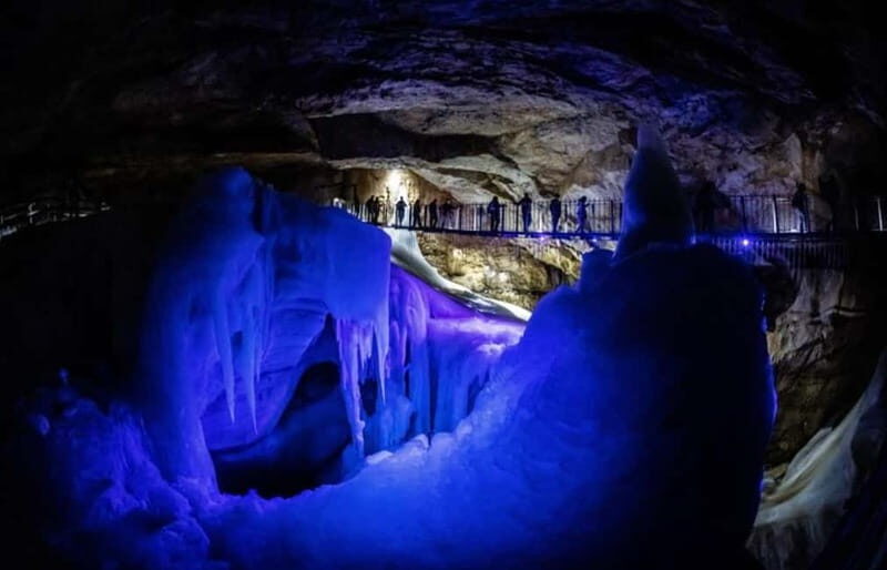Hallstatt & Ice Cave & 5 fingers Private Trip From Salzburg - Real Traveler Insights