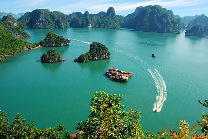 Halong 2 days 1 night with Cozy Classic Cruise from Hanoi - What We Loved and What to Consider