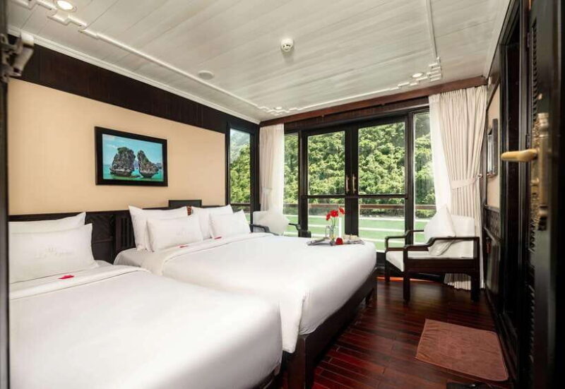 Halong Aquamarine Cruise 5 Star - The Balance of Comfort and Adventure