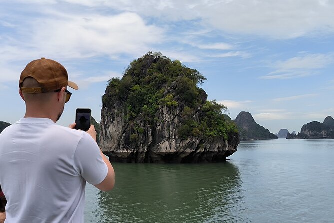 Halong & Bai Tu Long Luxury Day Tour - Fishing village & Kayak - Who Will Love This Tour?