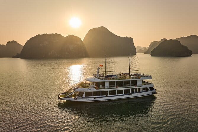 Halong Bay 1 Day Luxury Small Group Tour - What Travelers Say