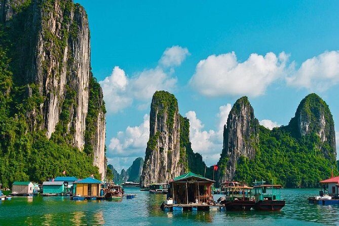 Halong Bay Day Trip 6-Hour Cruise Tour [Round-Trip Highway] With Lunch, Sea Kayak or Bamboo Boat (Row Boat) - Getting There—Comfort and Convenience