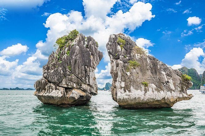 Halong Bay Day Trip 6-Hour Cruise Tour [Round-Trip Highway] With Lunch, Sea Kayak or Bamboo Boat (Row Boat) - Titop Island and the Scenic Outlook