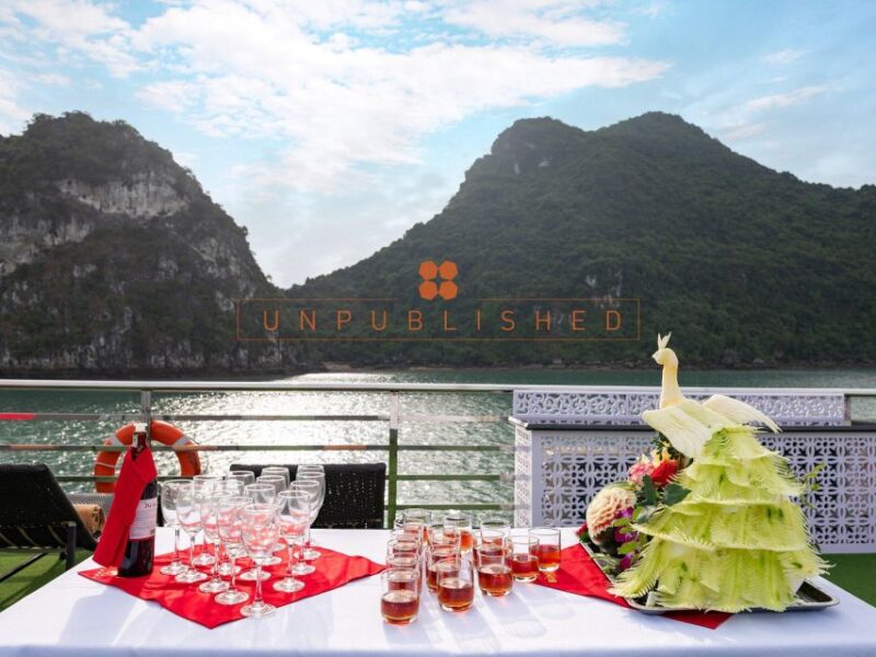 Halong Bay Delights: Deluxe Day Cruise with Kayaking & Lunch - Who Is This Tour Best For?