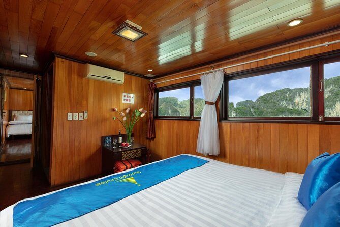 Halong bay deluxe cruise 2 days/ 1 nights: full meals, Kayaking & Swimming - Explore Halong Bay in Comfort and Style