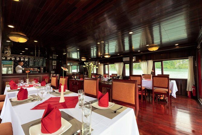 Halong bay deluxe cruise 2Days/1night: Kayaking, swimming, cave, mountain, meals - What Makes This Cruise Stand Out?