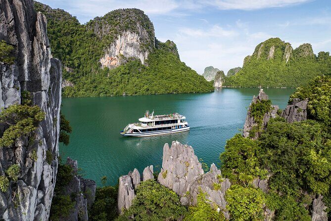 Halong bay Luxury Cruise Day Trip: Buffet Lunch & Limousine Bus - The Sum Up: Who Should Consider This Tour?