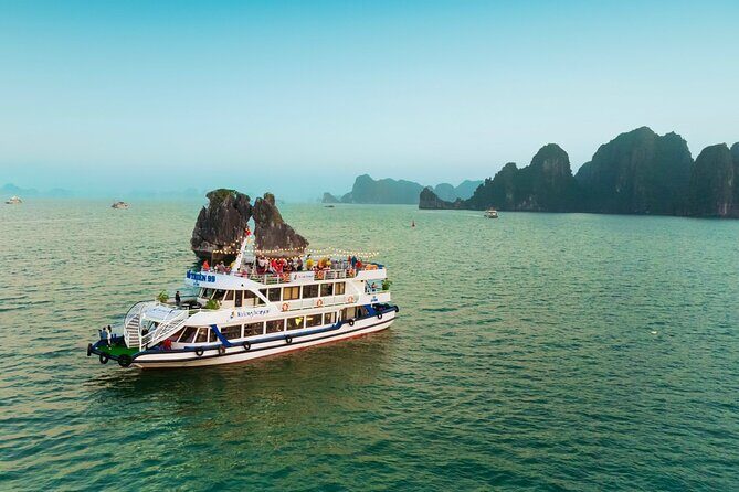 Halong bay Luxury Cruise Trip: Titop Island, Amazing Cave & Kayak - A Deep Dive into the Halong Bay Luxury Cruise