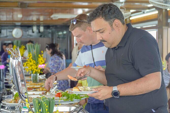 Halong Bay Premium Day Tour with Cruise, Buffet Lunch & Transfer - FAQ