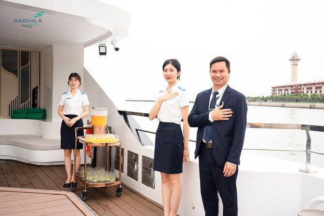 Halong Bay Saquila Yacht discover Sung Sot Cave, Titop Island - Discovering Titop Island: Views and a Beach Break
