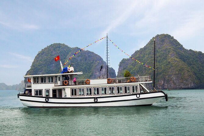 Halong Bay Standard Cruise 1 Day Tour from Tuan Chau Harbor/Hanoi - How the Tour Works: From Hanoi to Halong Bay in a Day