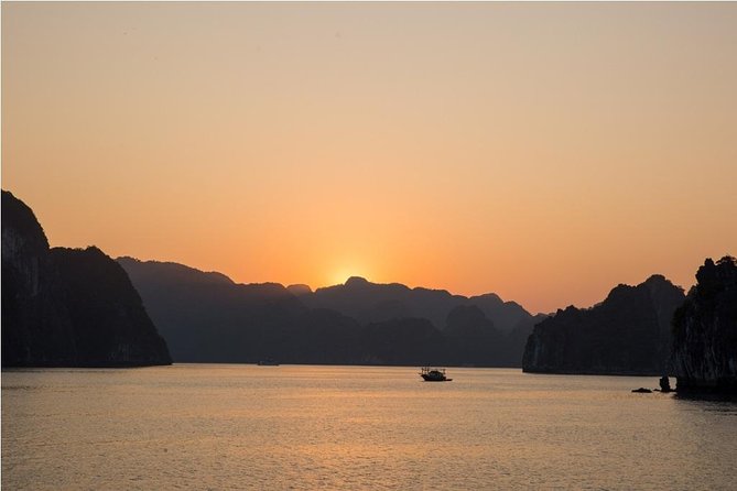 Halong Deluxe Day Trip- 6 Hour Cruise - Authentic Experiences and Traveler Feedback