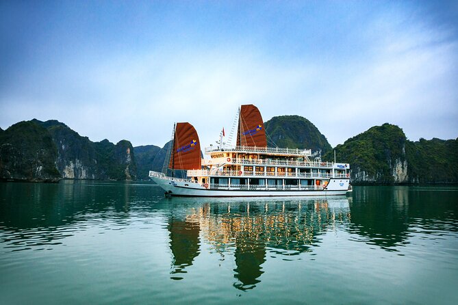 HaLong, LanHa bay 2days and 1 nite Kayak on Vega Legend Cruise. - Key Points