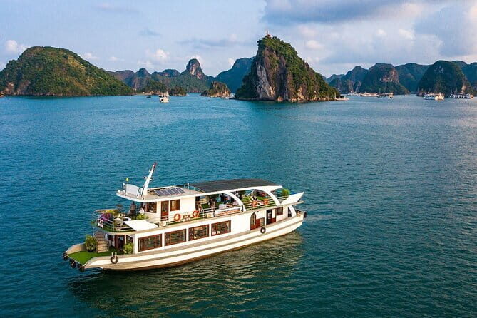 Halong Star Cruise Day Tour from Hanoi & Small Group on Boat - Authentic Experiences vs. Commercial Tours
