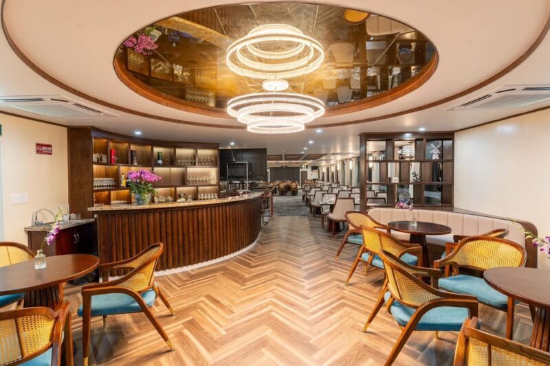 HALONG SYMPHONY DAY CRUISE-THE HERITAGE JOURNEY VIA TRANSFER - What Makes This Tour Stand Out