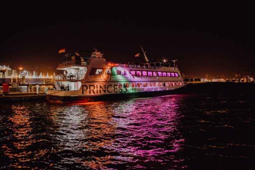 Hamburg: 1.5-Hour Evening Lights Harbour Cruise on a Ship - An In-Depth Look at the Hamburg Harbor Lights Cruise