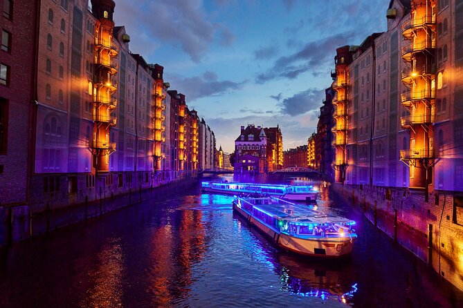 Hamburg: 1-hour evening light cruise - Tips for Making the Most of the Experience