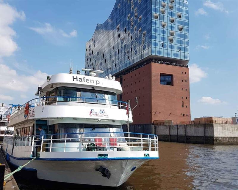 Hamburg: 1 hour harbor boat Tour Hamburg - Who Should Book This Tour?