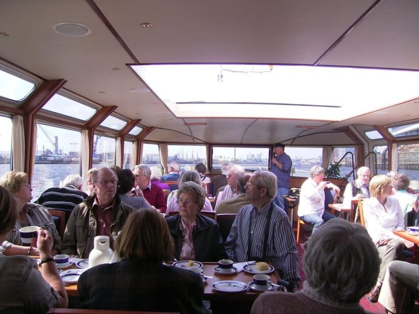 Hamburg: 1-Hour Harbor Cruise - Practical Aspects and Tips