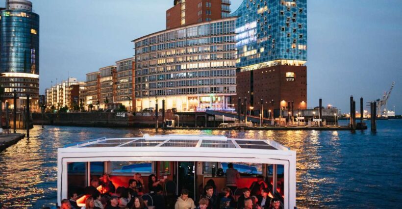 Hamburg: 1-Hour Harbor Evening Lights Cruise - The Experience: What to Expect on Board
