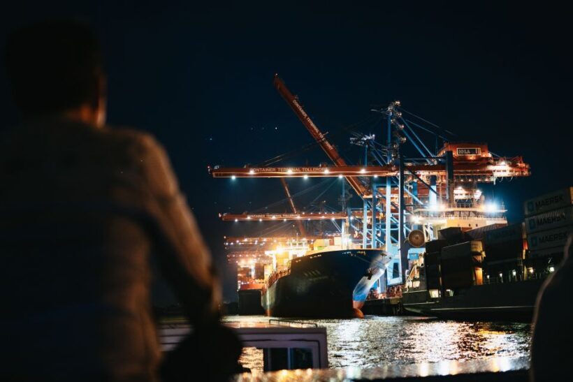 Hamburg: 1-Hour Harbor Evening Lights Cruise - Who Will Enjoy This Cruise?