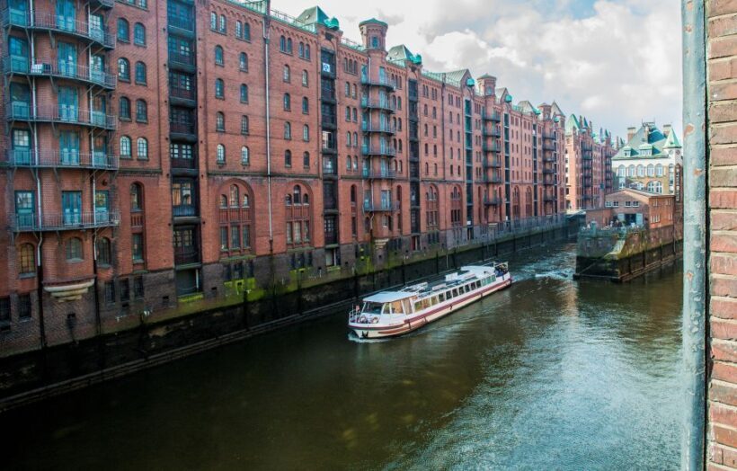 Hamburg: 2-Hour Harbor Cruise - FAQs