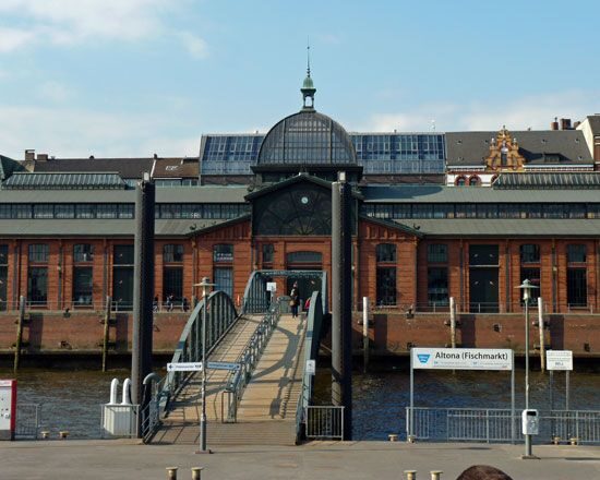 Hamburg: 2-Hour Tour Along the Elbe - A Detailed Look at the Hamburg Elbe River Tour