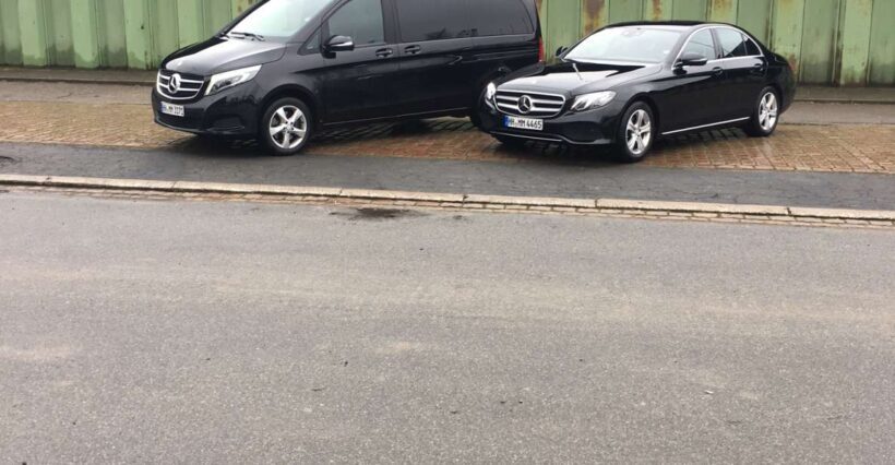 Hamburg: 3-Hour Limousine Tour with Driver-Guide - Why Choose a Limousine Tour in Hamburg?