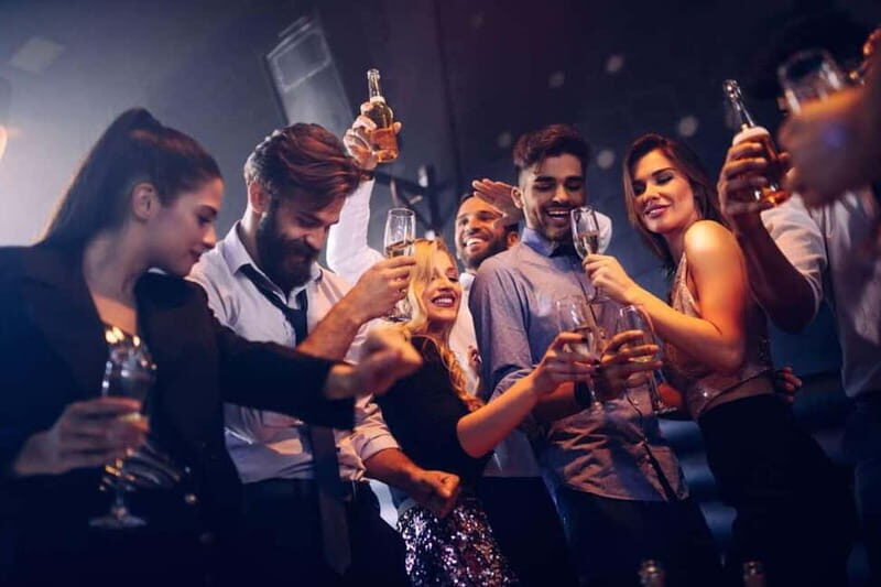 Hamburg Bachelor(ette) Premium Party with Night PubCrawl - What’s Included and What’s Not