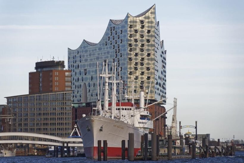 Hamburg: Discover Hamburg from landmark to landmark - An In-Depth Look at the Tour Experience