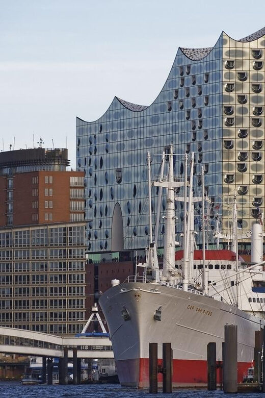 Hamburg: Discover Hamburg from landmark to landmark - The Sum Up