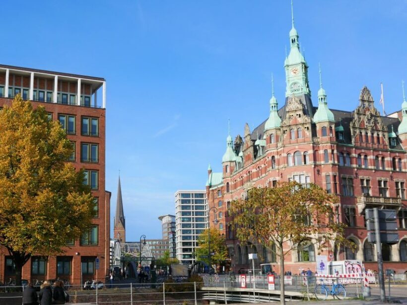 Hamburg: Elbphilharmonie Plaza and HafenCity Food Tour - Who Should Consider This Tour