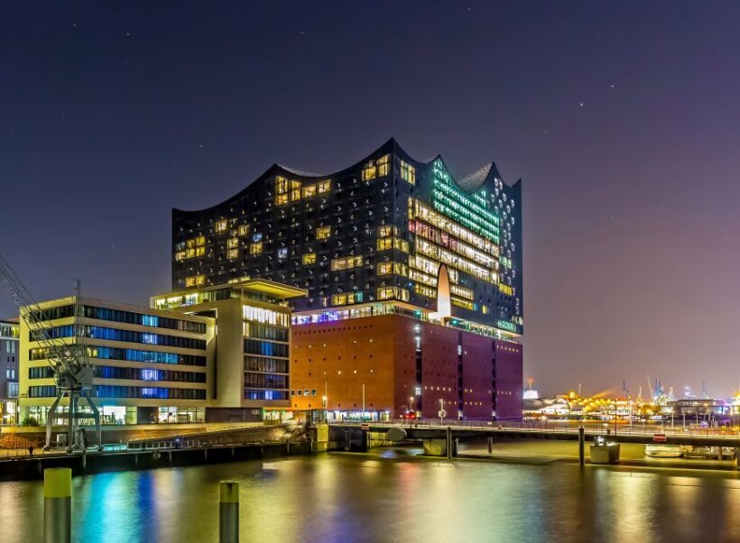Hamburg: Elbphilharmonie Plaza Guided Tour - The Experience Itself: What You Can Expect