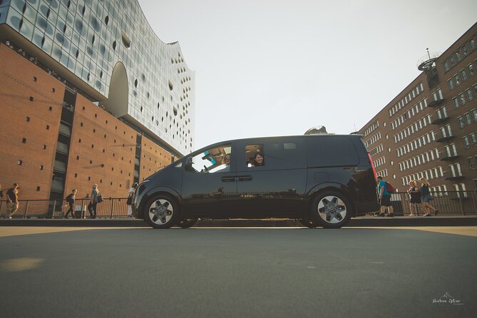 Hamburg for explorers, city tour in a first class van - Who Would Enjoy This Tour?